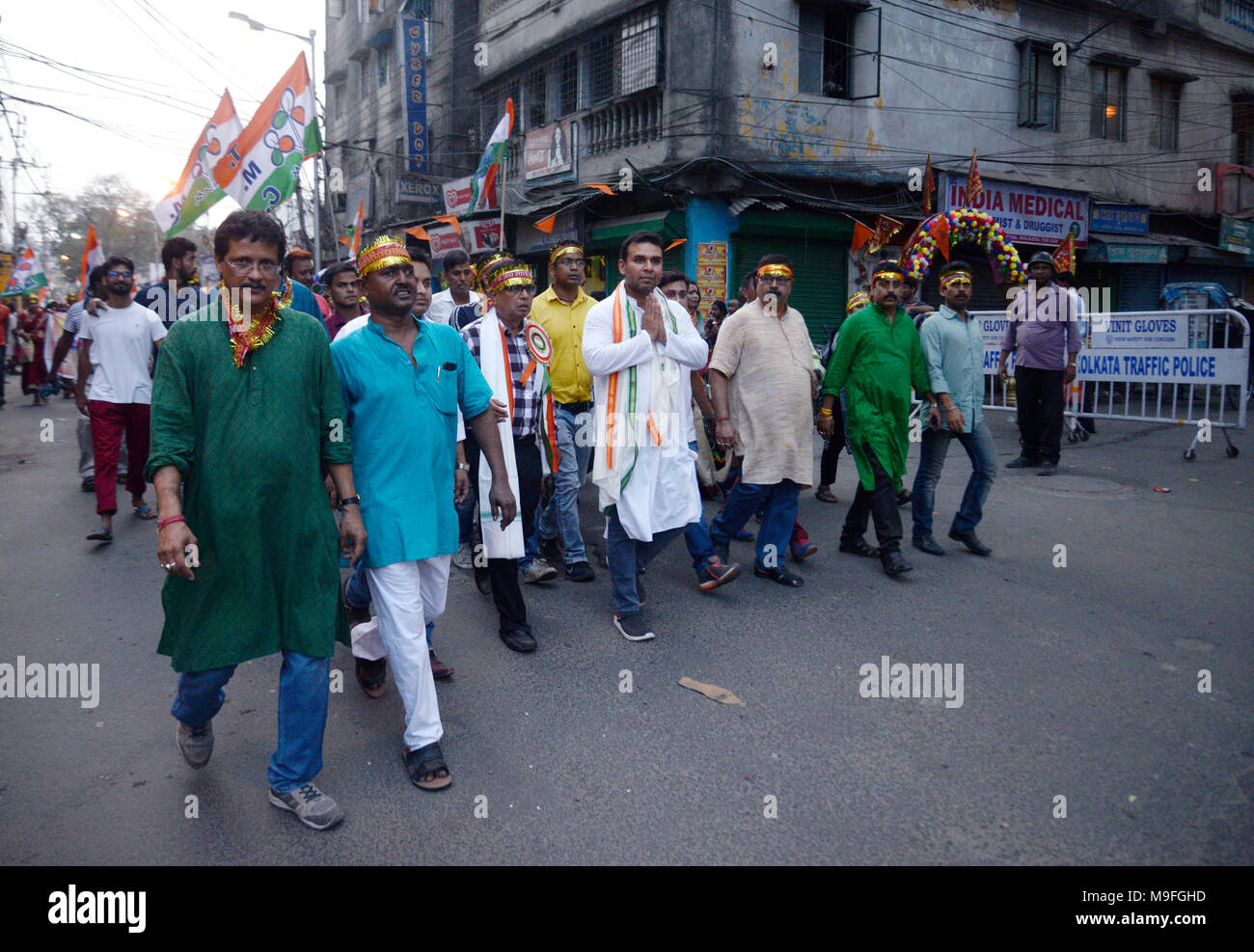 Kolkata, India. 25th Mar, 2018. Councilor Faiz Ahmed Khan (in middle ...