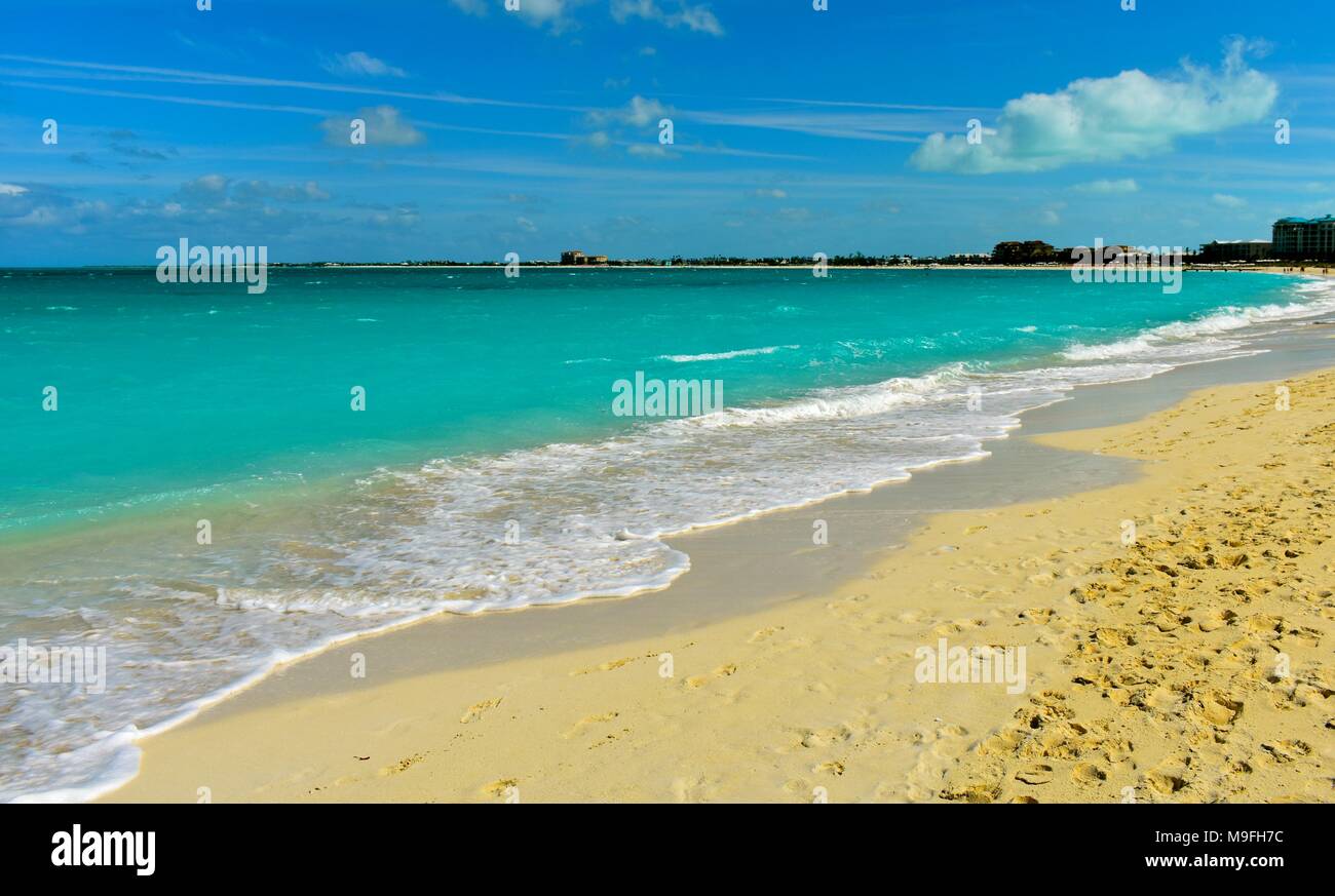 Grace bay hi-res stock photography and images - Alamy