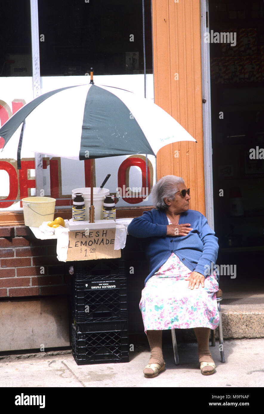 The "lemonade lady" in Boston's North End on a hot summer's day (USA ...
