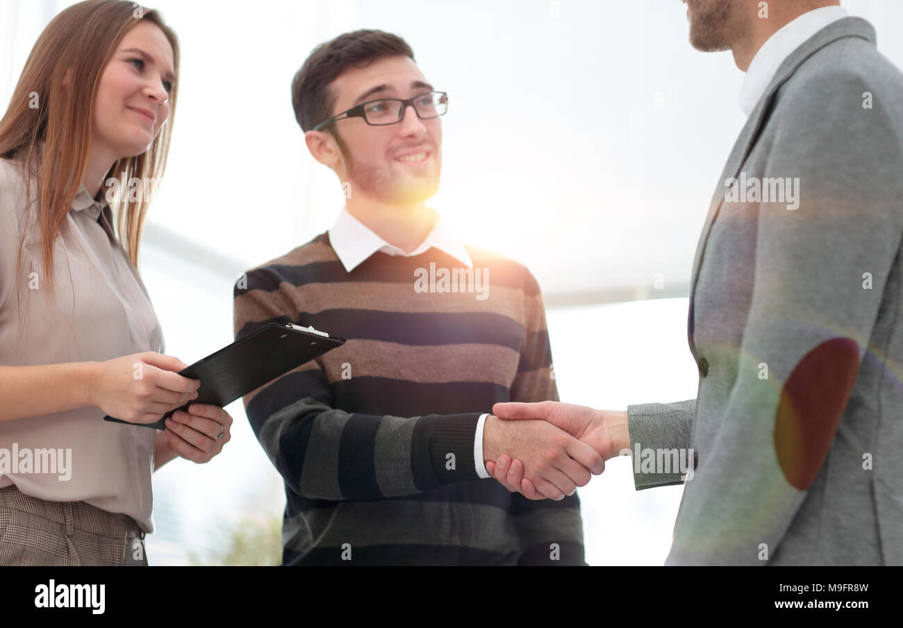 handshake between the Manager and the client.concept of cooperation ...