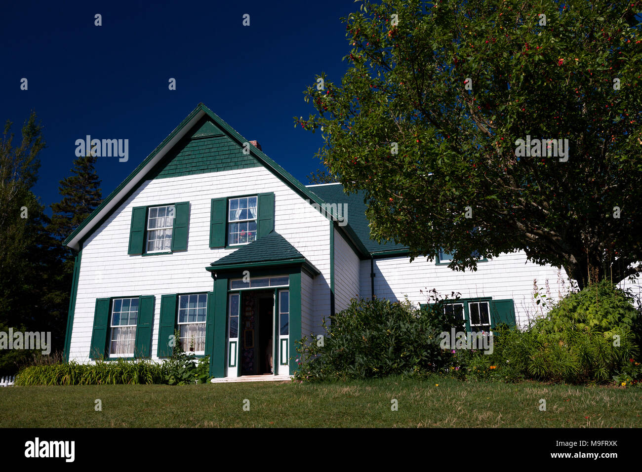The iconic Green Gables farm house from the Lucy Maud Montgomery novel ...