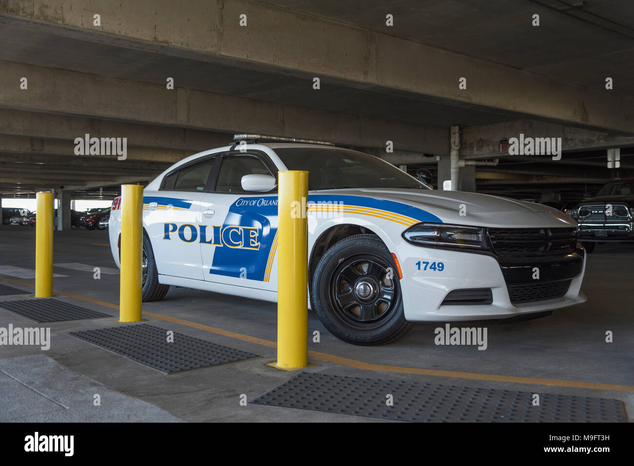 Blue and white police car hi-res stock photography and images - Alamy