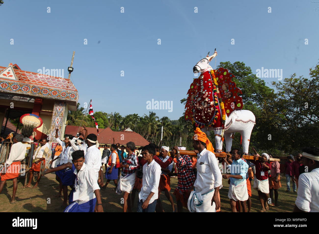 Kerala temple hi-res stock photography and images - Alamy