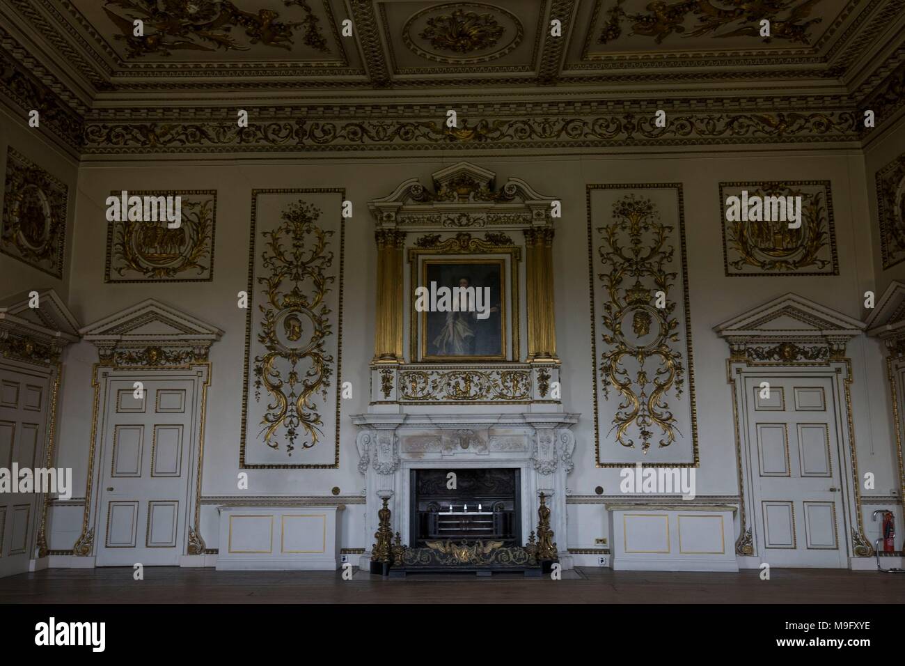 A room inside wentworth woodhouse in rotherham hi-res stock photography ...