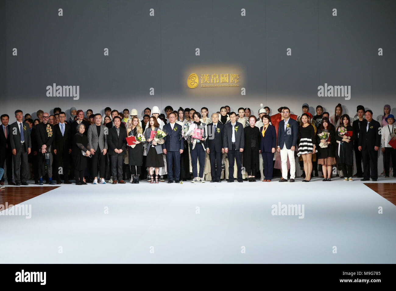 Laura chen hi-res stock photography and images - Alamy