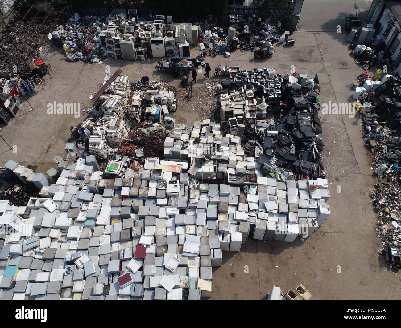 Electronic waste china hi-res stock photography and images - Alamy