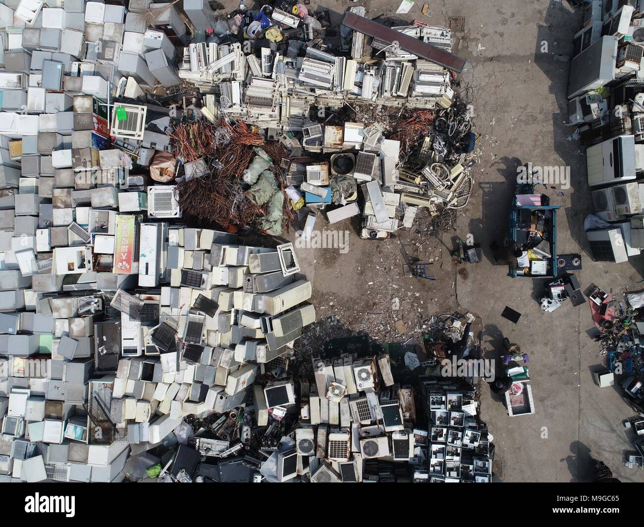 Electronic waste china hi-res stock photography and images - Alamy