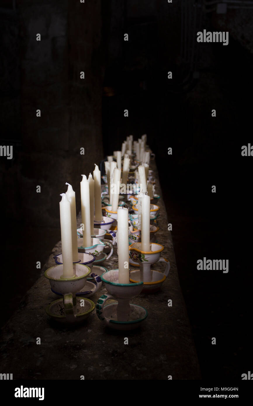 Cadle light hi-res stock photography and images - Alamy