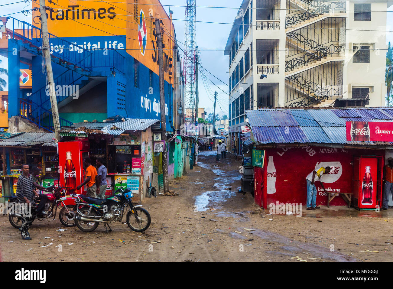 Mombasa kenya slum hi-res stock photography and images - Alamy