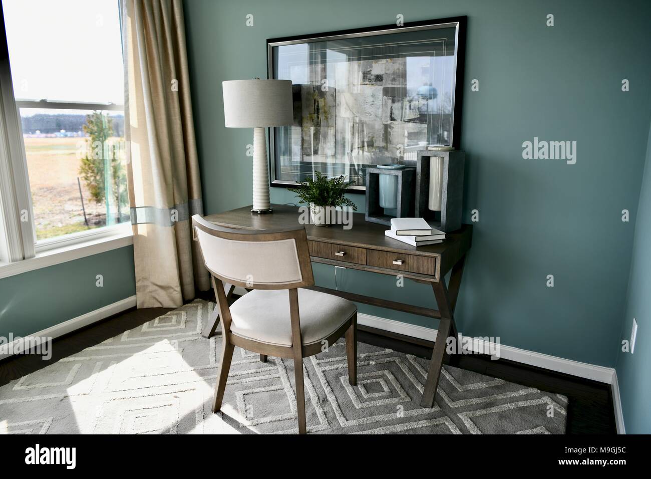 Dedicated in home office inside a modern house Stock Photo - Alamy