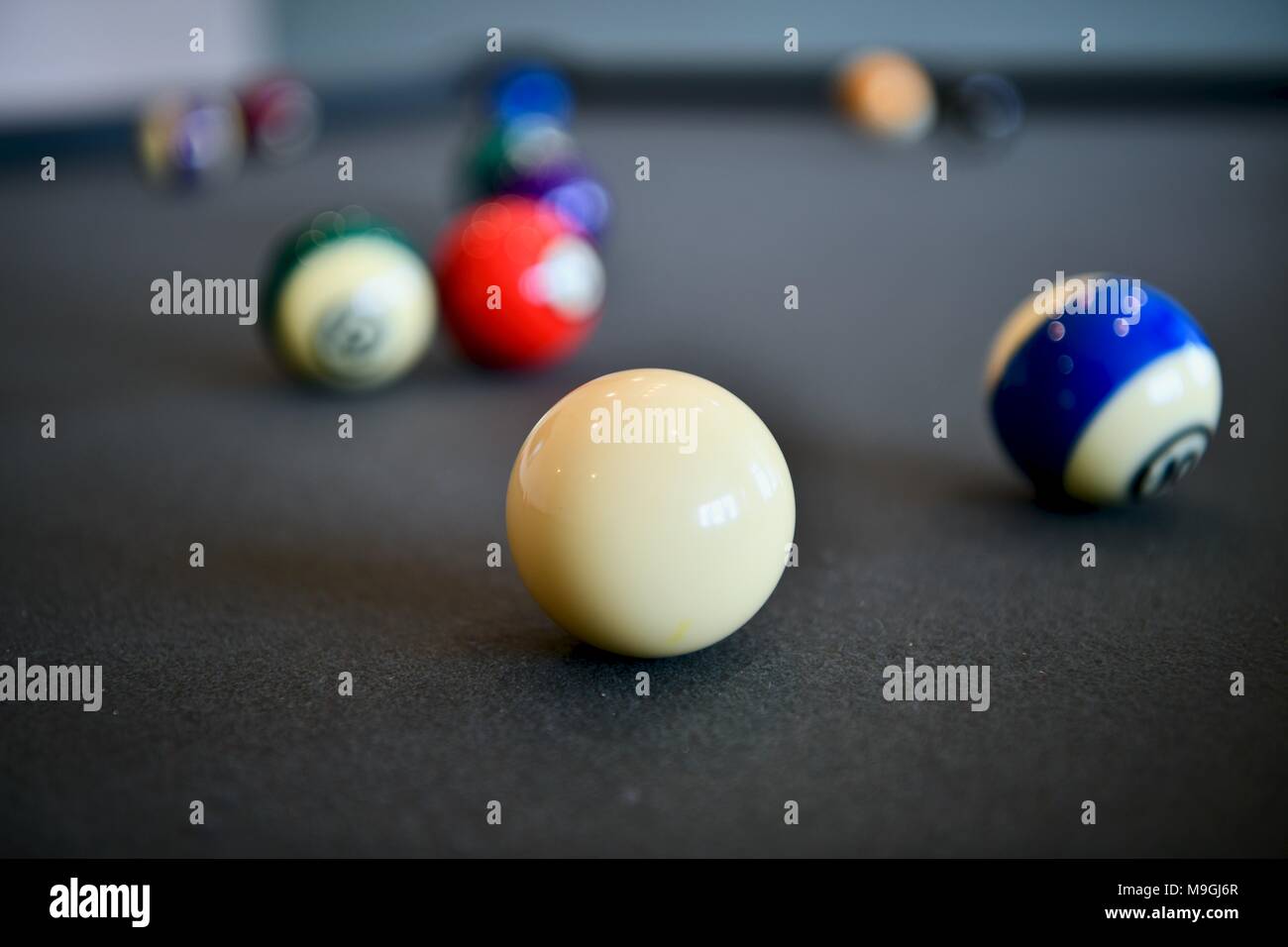 Pool table hi-res stock photography and images - Alamy