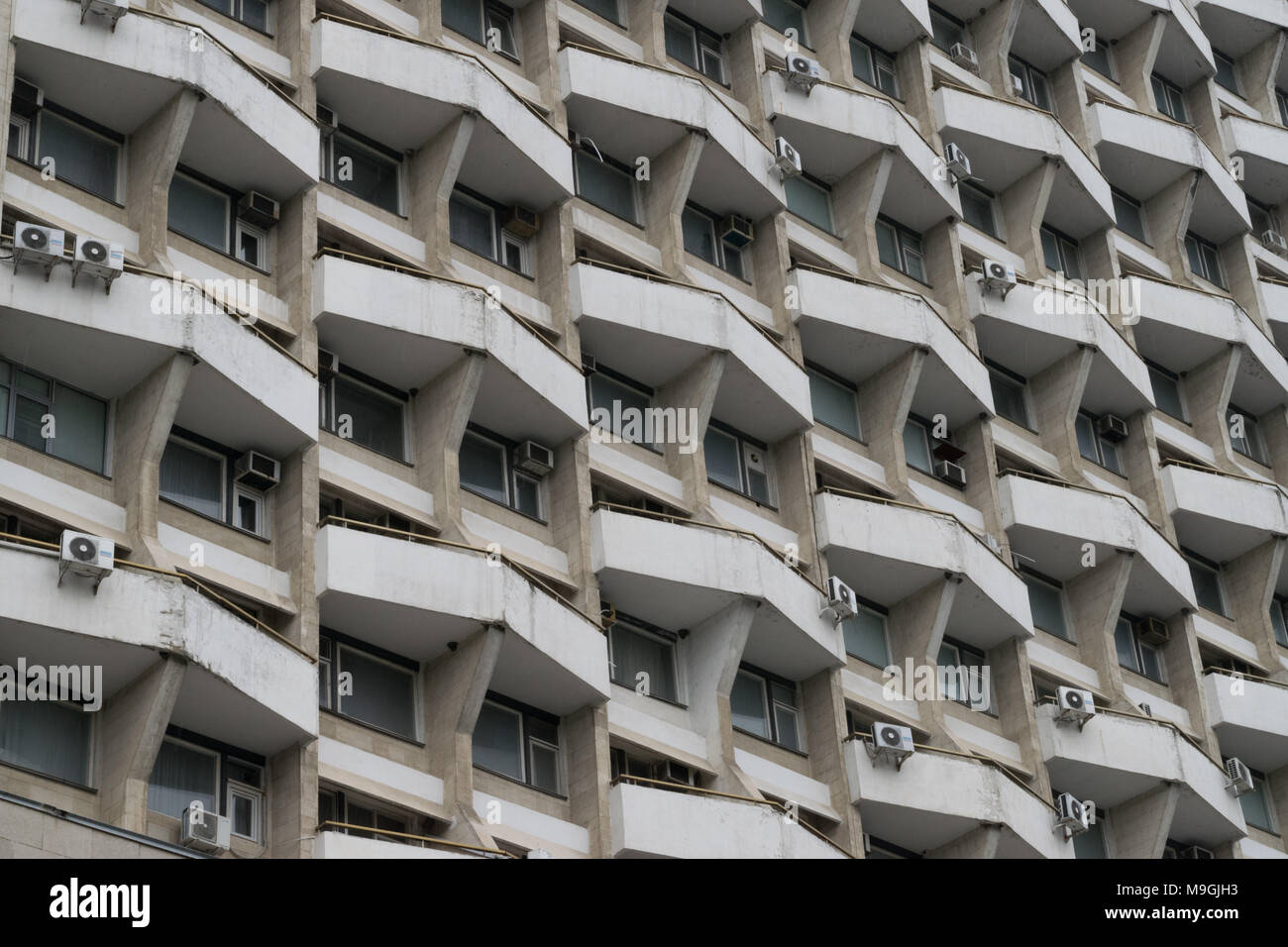 Geometrical shapes on a soviet building in Chisinau Stock Photo - Alamy