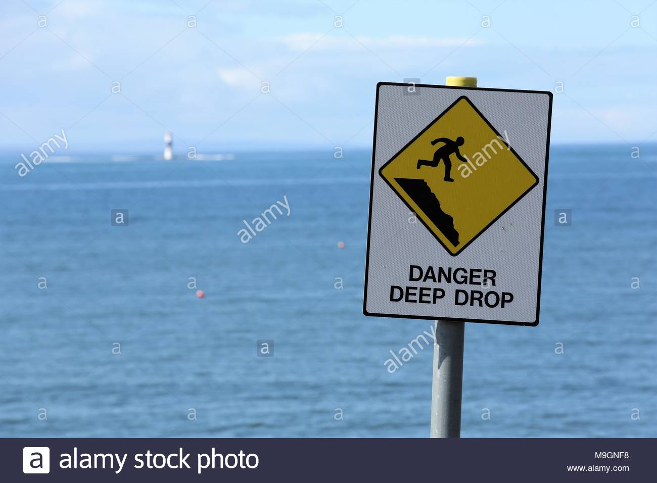 Warning sign of steep slope hi-res stock photography and images - Alamy