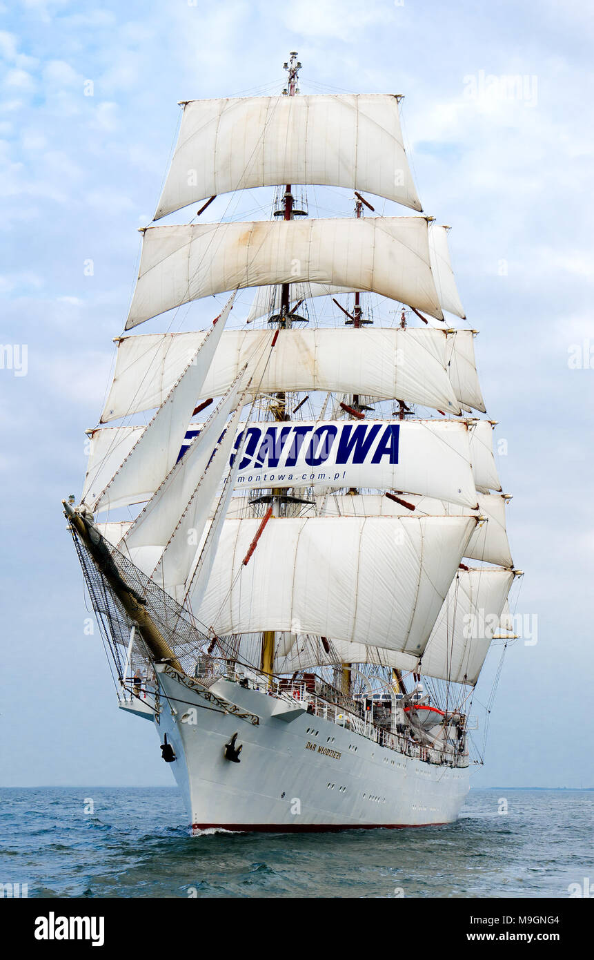 Frigate DAR MLODZIEZY. Bay of Gdansk, Poland, Europe Stock Photo - Alamy