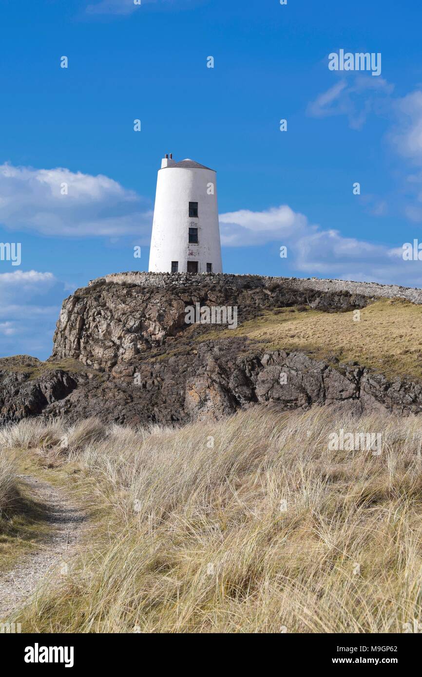 Abandoned lighthouse, Newborough, Anglesey, Wales Stock Photo - Alamy
