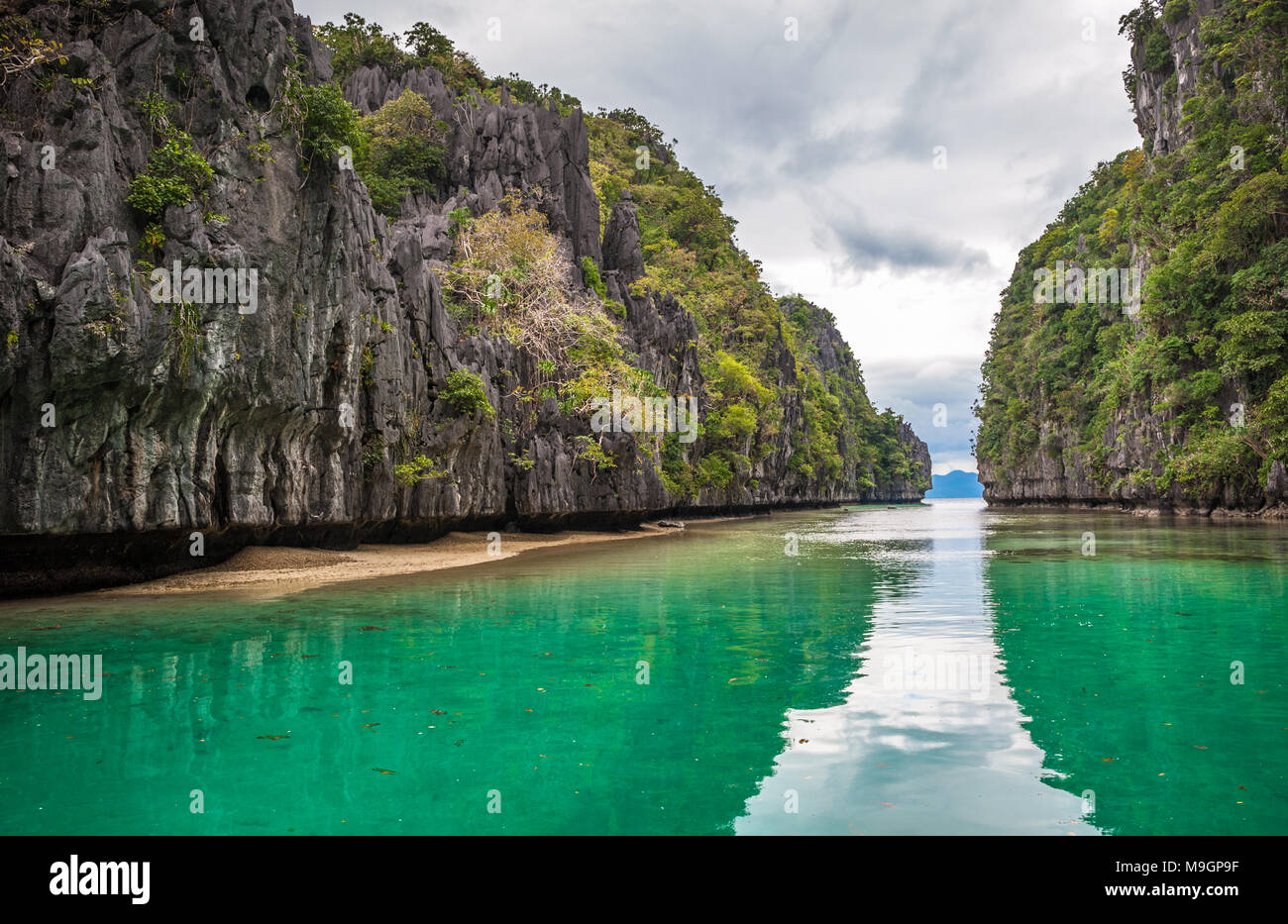 Scenic tropical island landscape, El Nido, Palawan, Philippines Stock ...