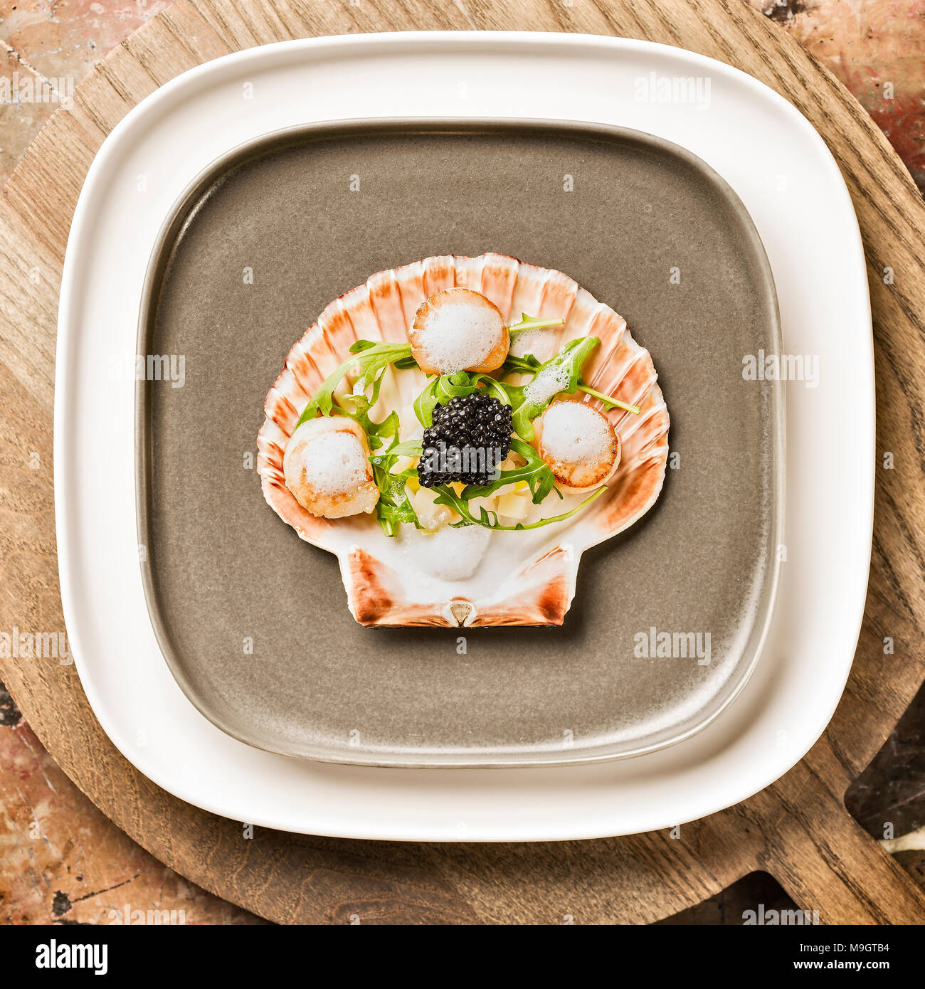 Scallops with caviar hi-res stock photography and images - Alamy