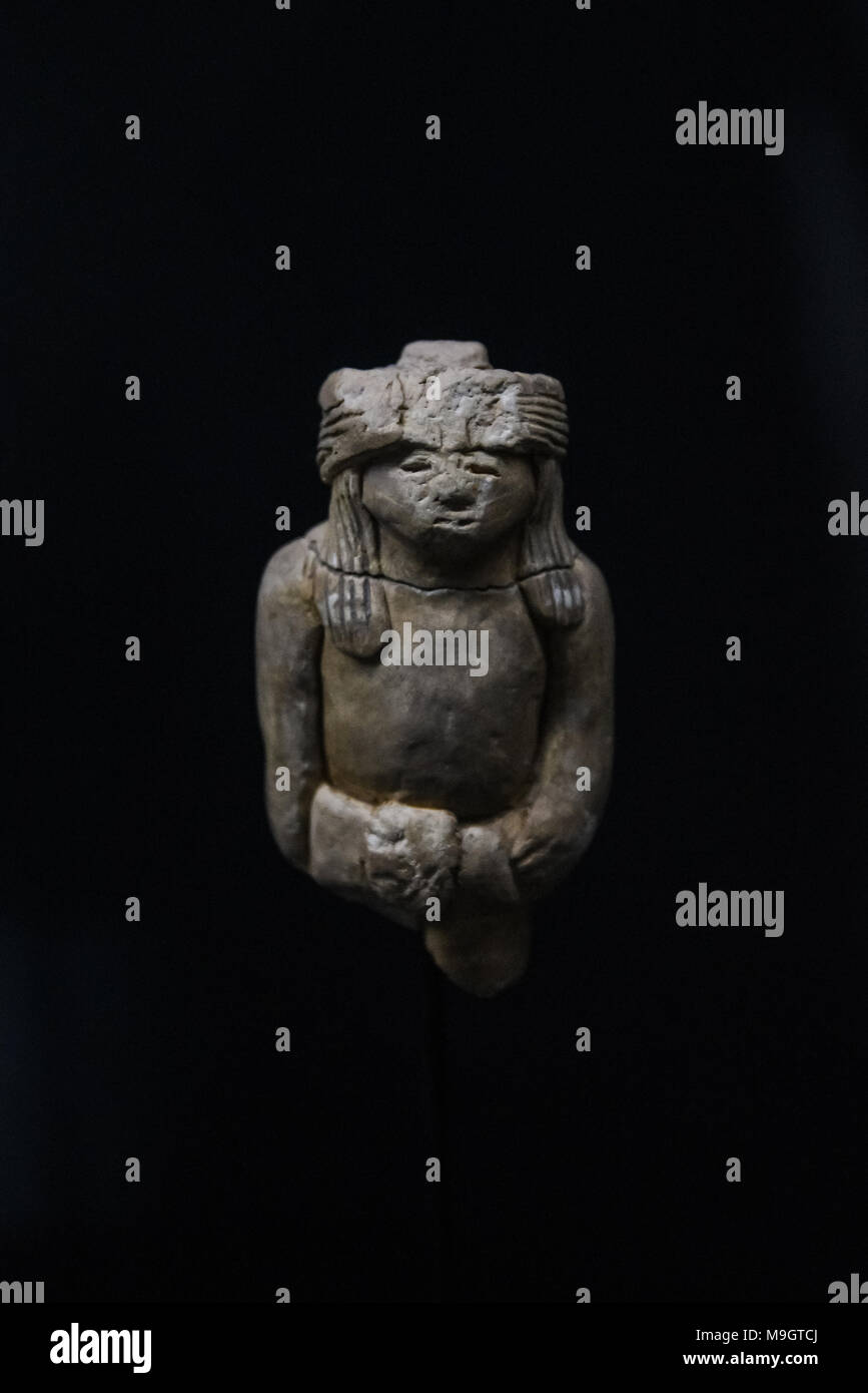 Ancient clay figure hi-res stock photography and images - Alamy