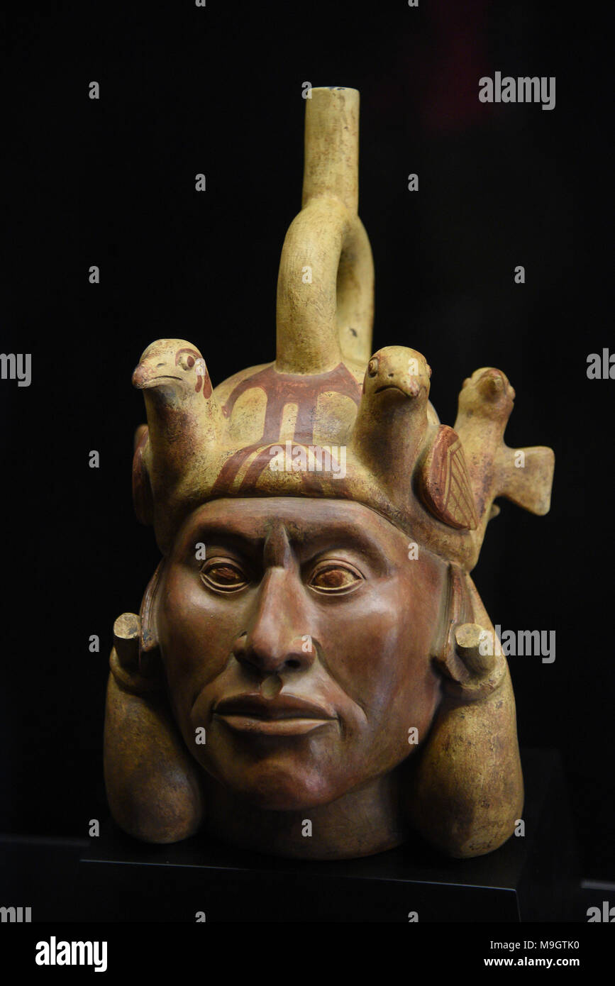 Peruvian Pottery Mochica, Wari, Inca era and culture Stock Photo - Alamy
