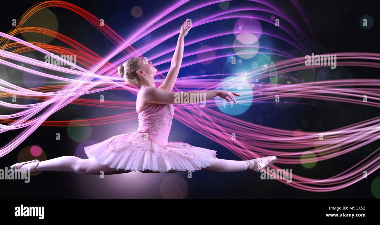 Female curves hi-res stock photography and images - Alamy