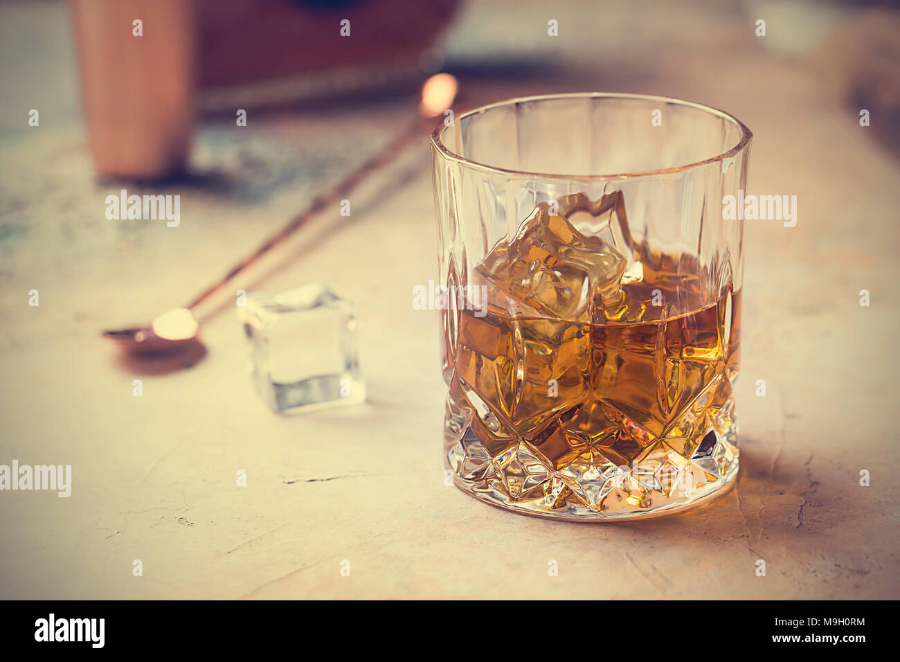 Copper bar accessories hi-res stock photography and images - Alamy