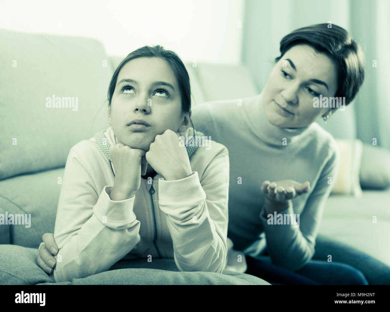 Mother asks daughter to reconcile with her and do not take offense ...