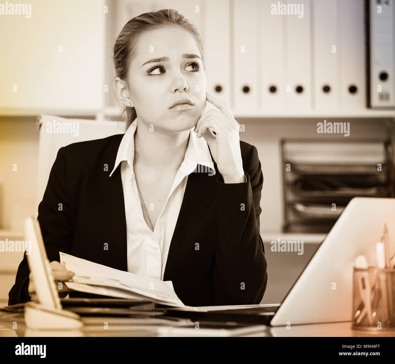 Depressing office desk hi-res stock photography and images - Alamy