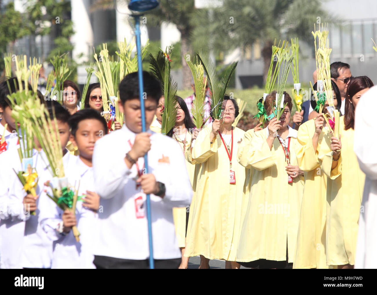 Pasay City, Philippines. 25th Mar, 2018. Filipinos participate in the ...