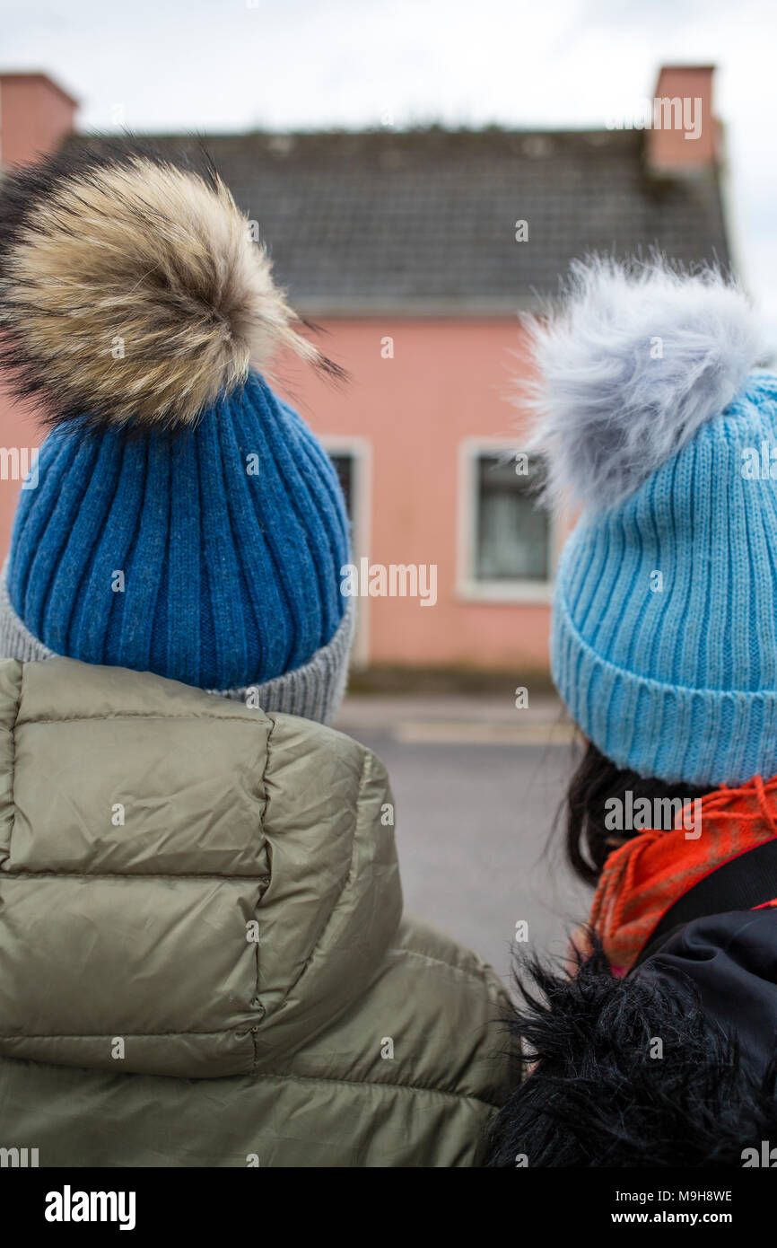 Woolly hat hi-res stock photography and images - Alamy