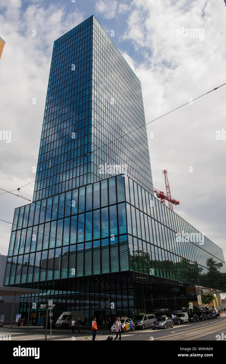 Art basel messeplatz hi-res stock photography and images - Alamy