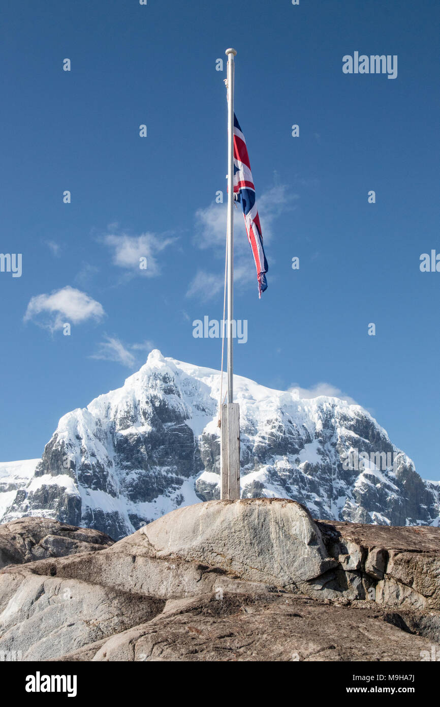 Antarctic heritage stamp hi-res stock photography and images - Alamy
