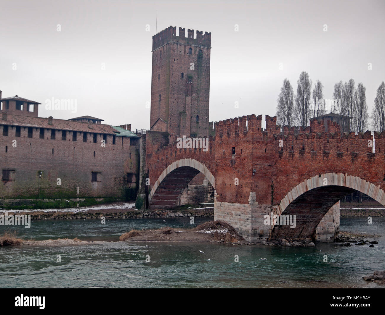 The Castelvecchio and the Castelvecchio Bridge in Verona Stock Photo ...