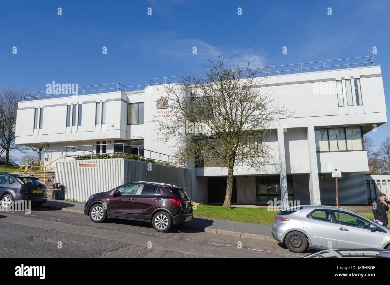 Modern court building hi-res stock photography and images - Alamy