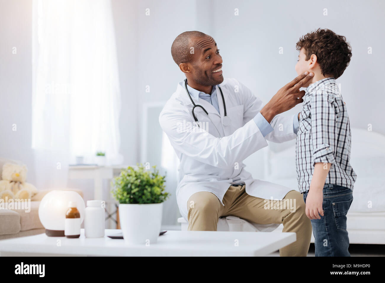 Healthy tonsils hi-res stock photography and images - Alamy