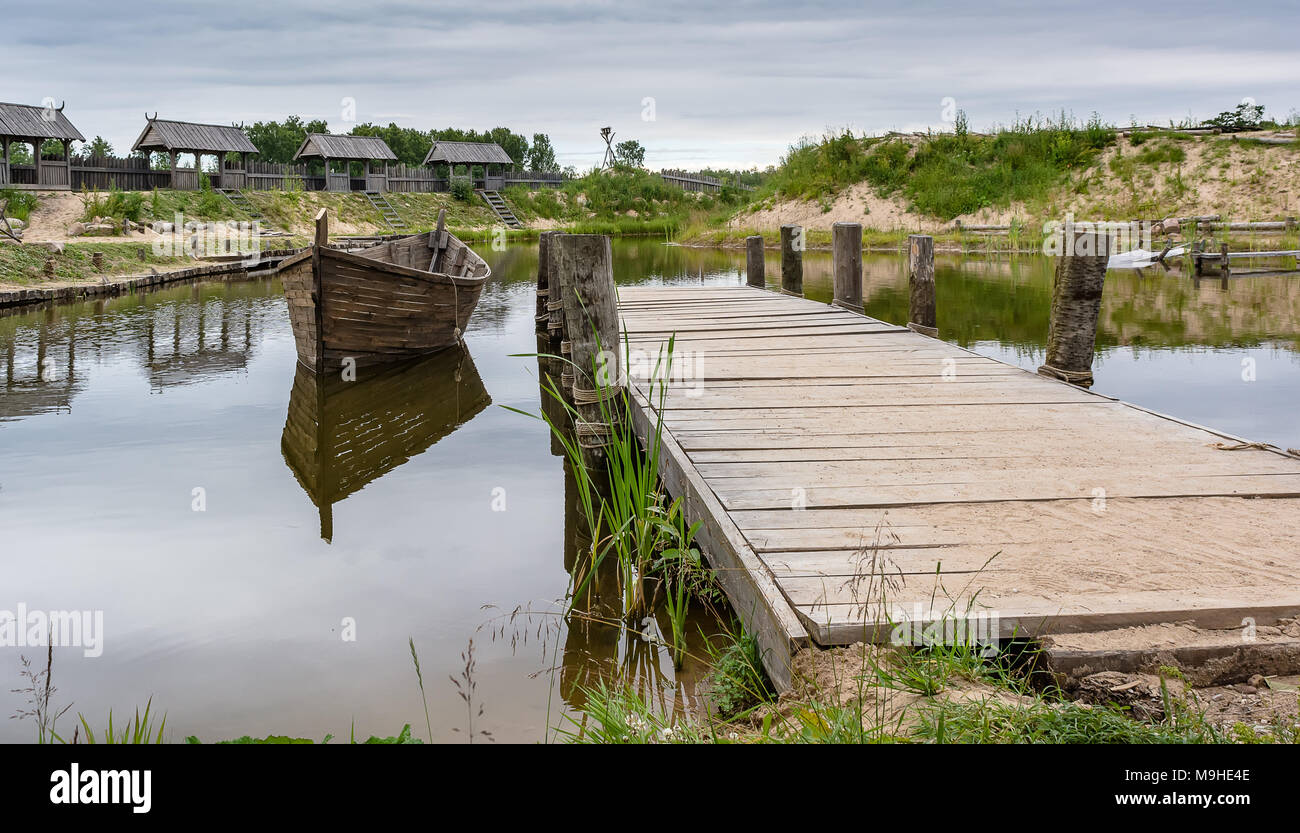 Medieval scenery hi-res stock photography and images - Alamy