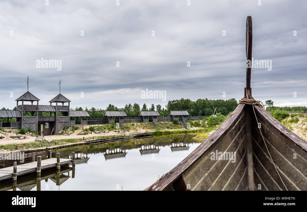 Medieval scenery hi-res stock photography and images - Alamy
