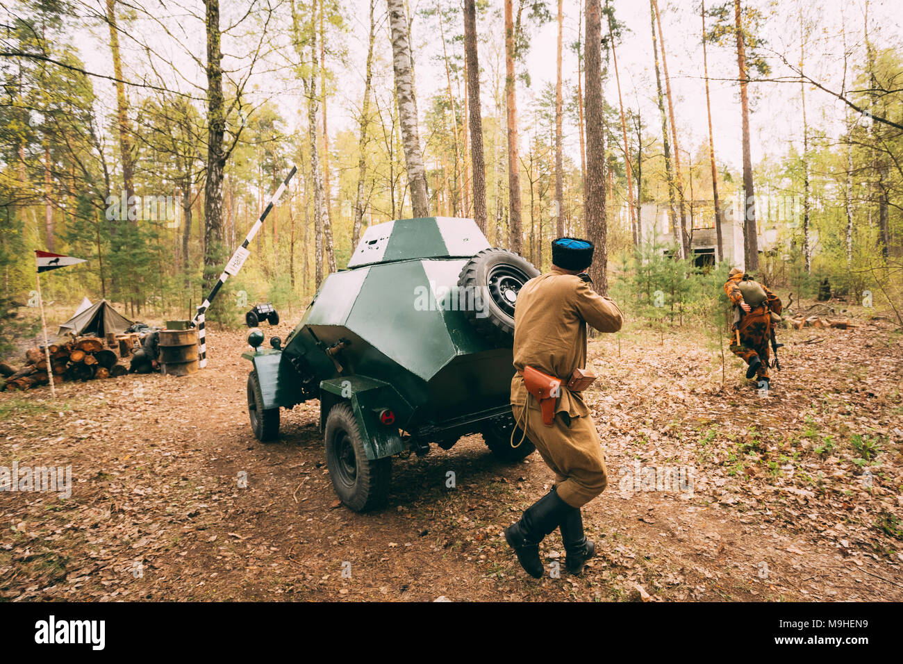 Ww2 Soldier Running High Resolution Stock Photography and Images - Alamy