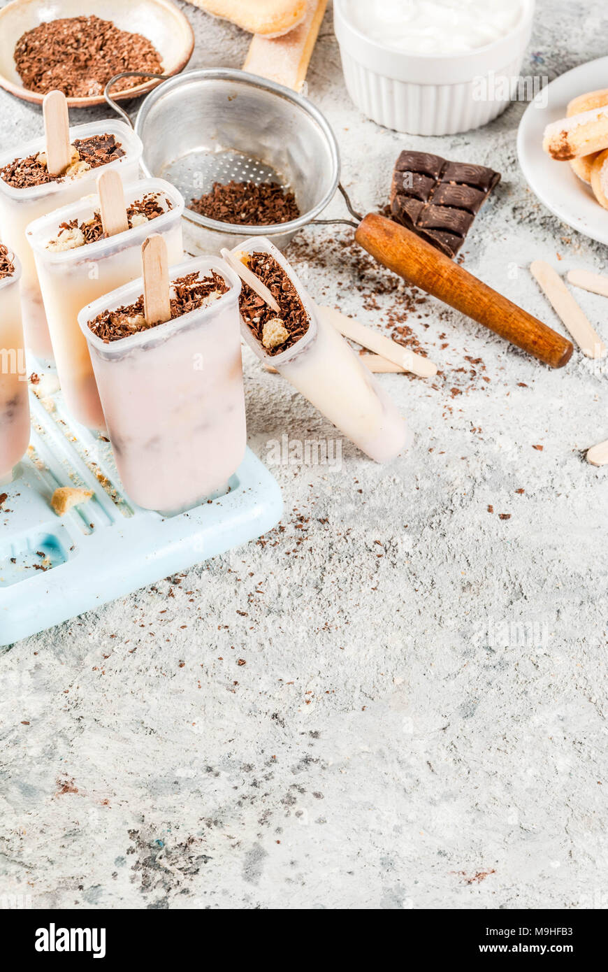 Tiramisu popsicles ice cream. Gelato pops with italian savoiardi ...