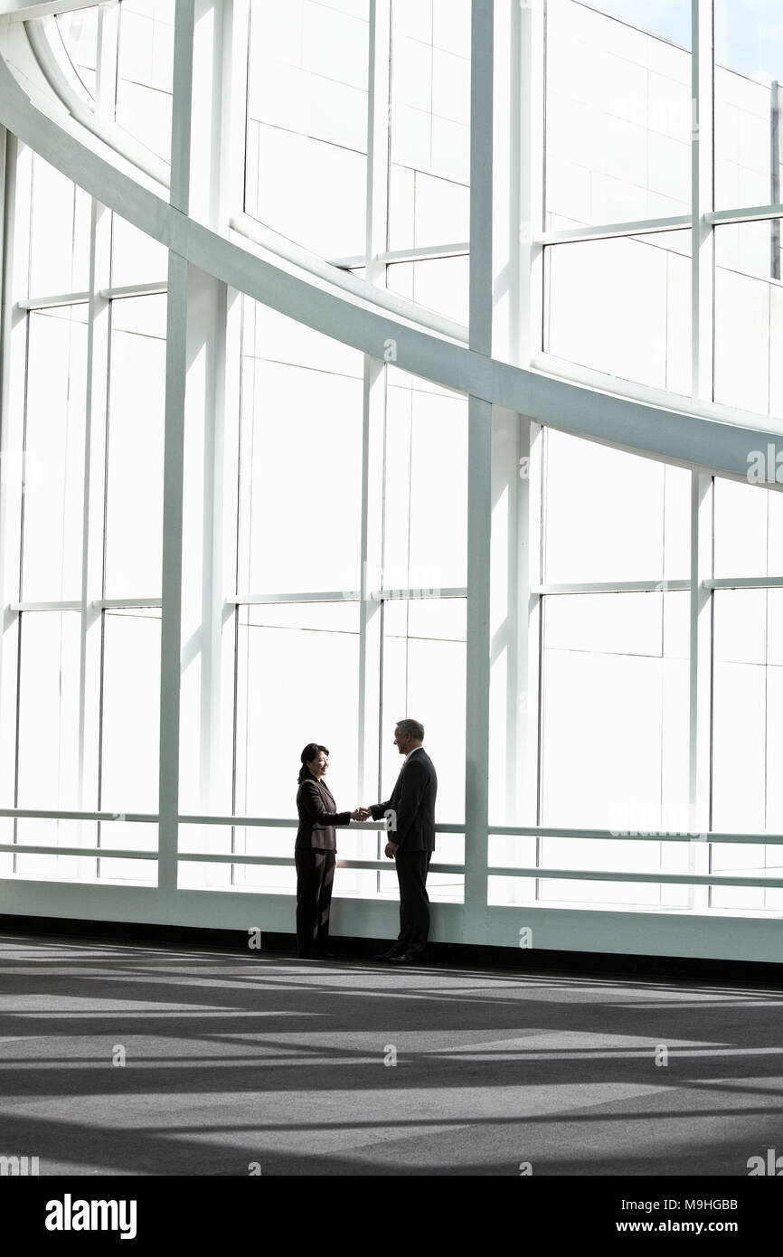 Glass covered walkway hi-res stock photography and images - Alamy
