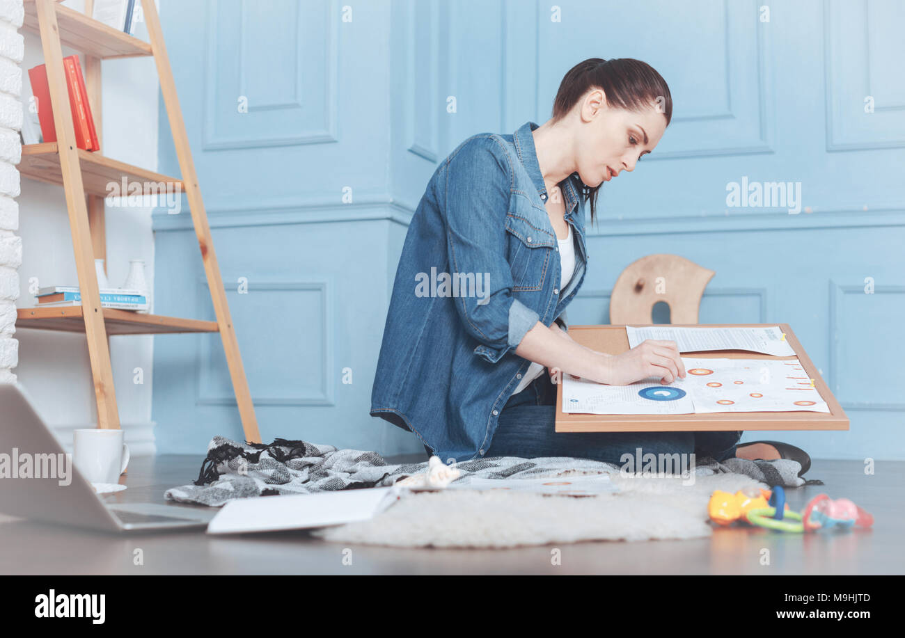 Hard working parent hi-res stock photography and images - Alamy