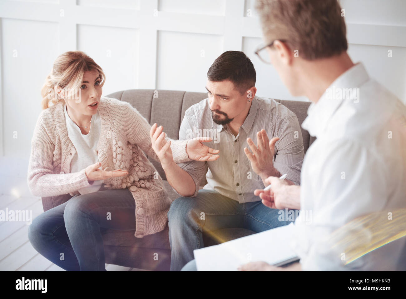 Couple talk stress hi-res stock photography and images - Alamy