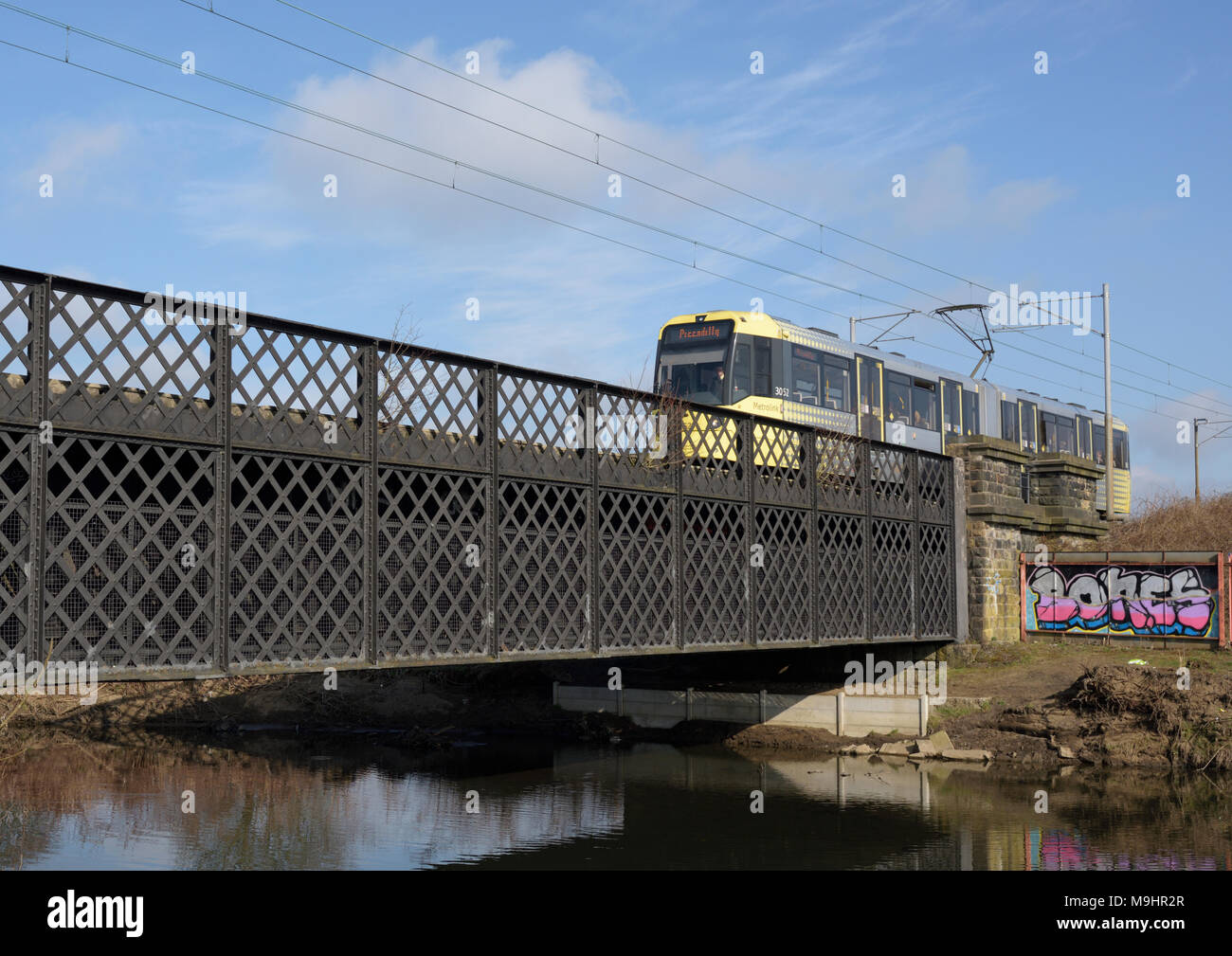 Manchester Metrolink tram Bombardier m5000 light rail vehicle ...
