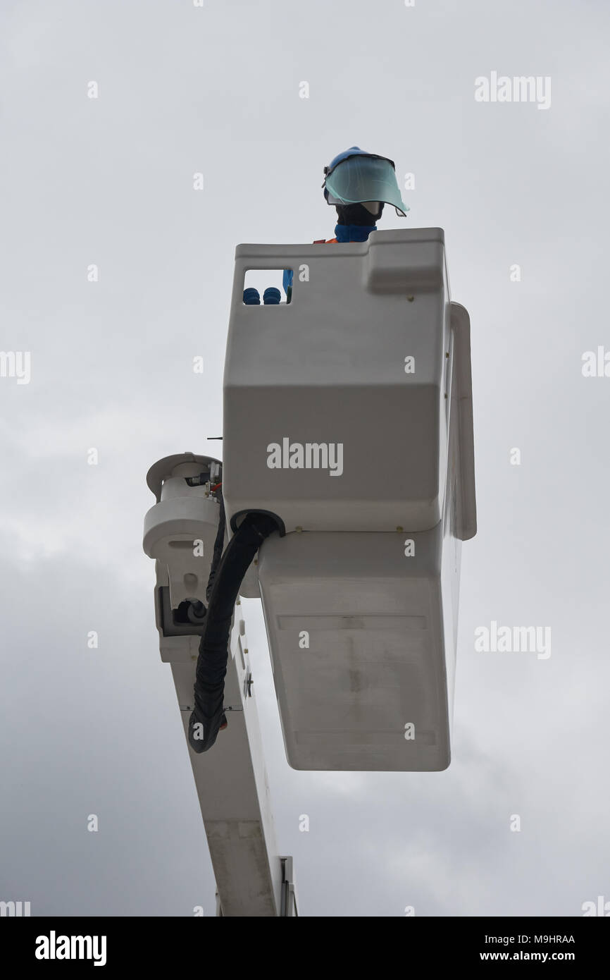 Overhead power lines repair hi-res stock photography and images - Alamy