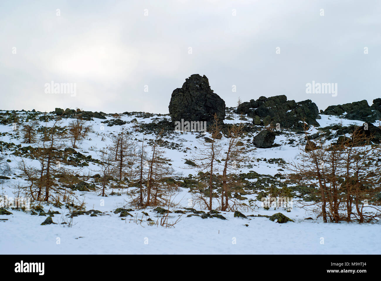 Huge giant boulder hi-res stock photography and images - Alamy