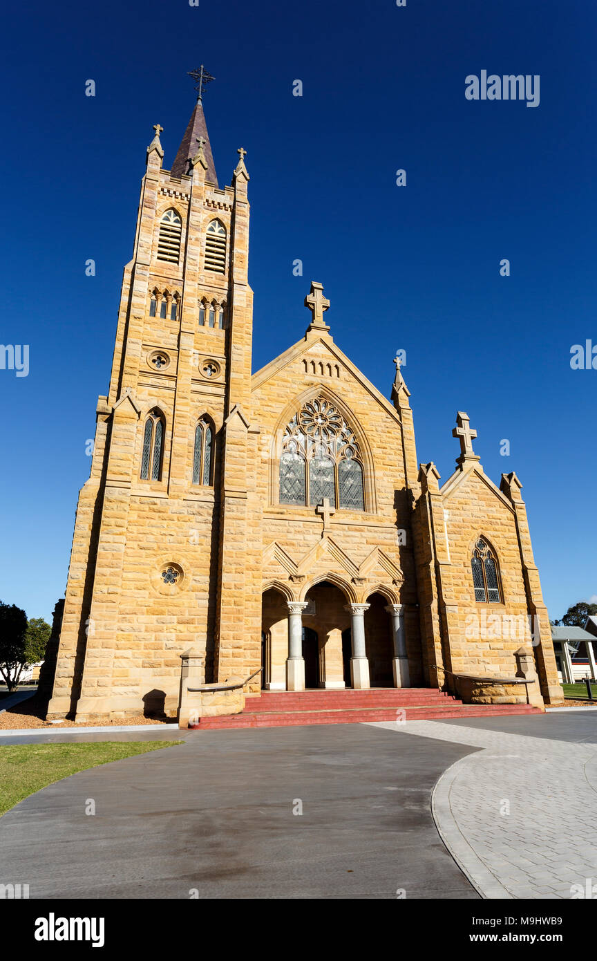 Traditional cruciform plan hi-res stock photography and images - Alamy