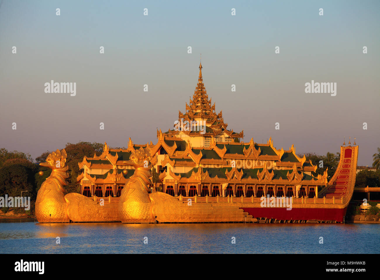 Myanmar, Yangon, Karaweik Palace, Kandawgyi Lake Stock Photo - Alamy