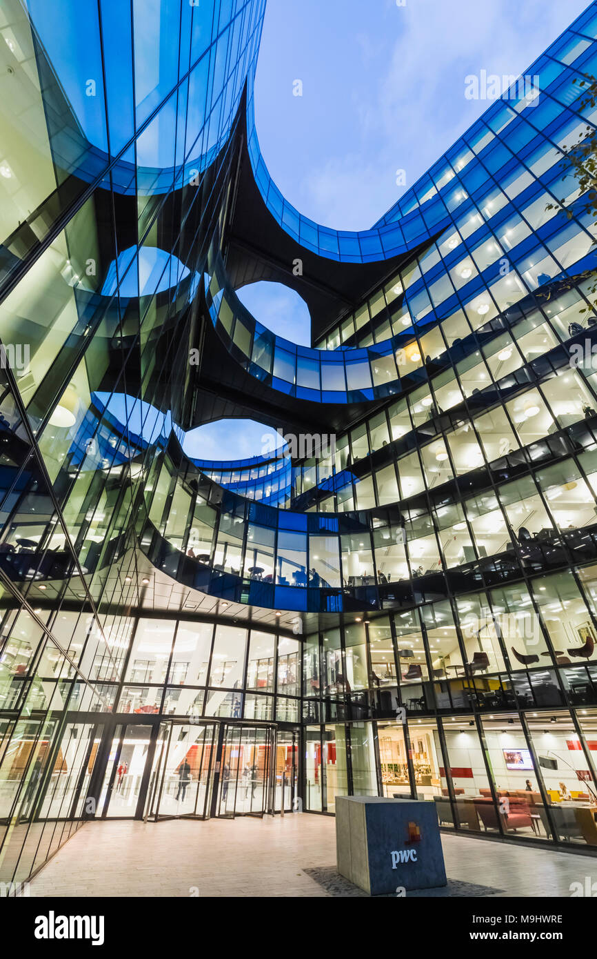 Pwc 7 more london riverside hi-res stock photography and images - Alamy