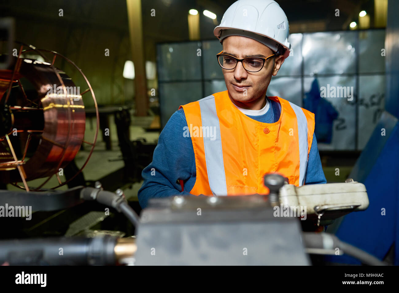 Indian industry worker hi-res stock photography and images - Alamy