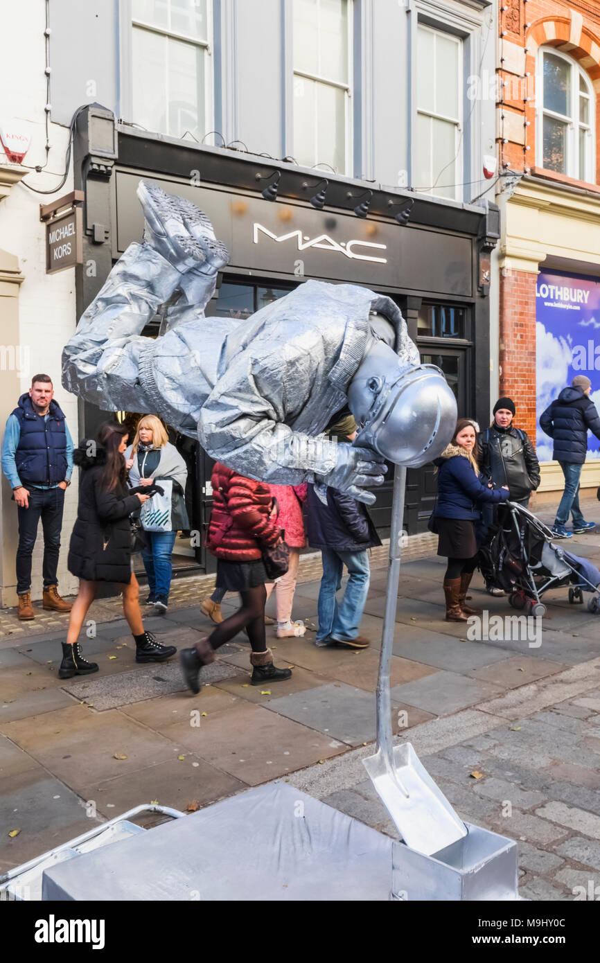 England, London, Covent Garden, Human Statue Stock Photo - Alamy