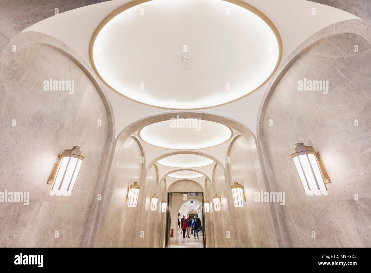 England, London, Knightsbridge, Harrods, Entrance Hallway Stock Photo ...